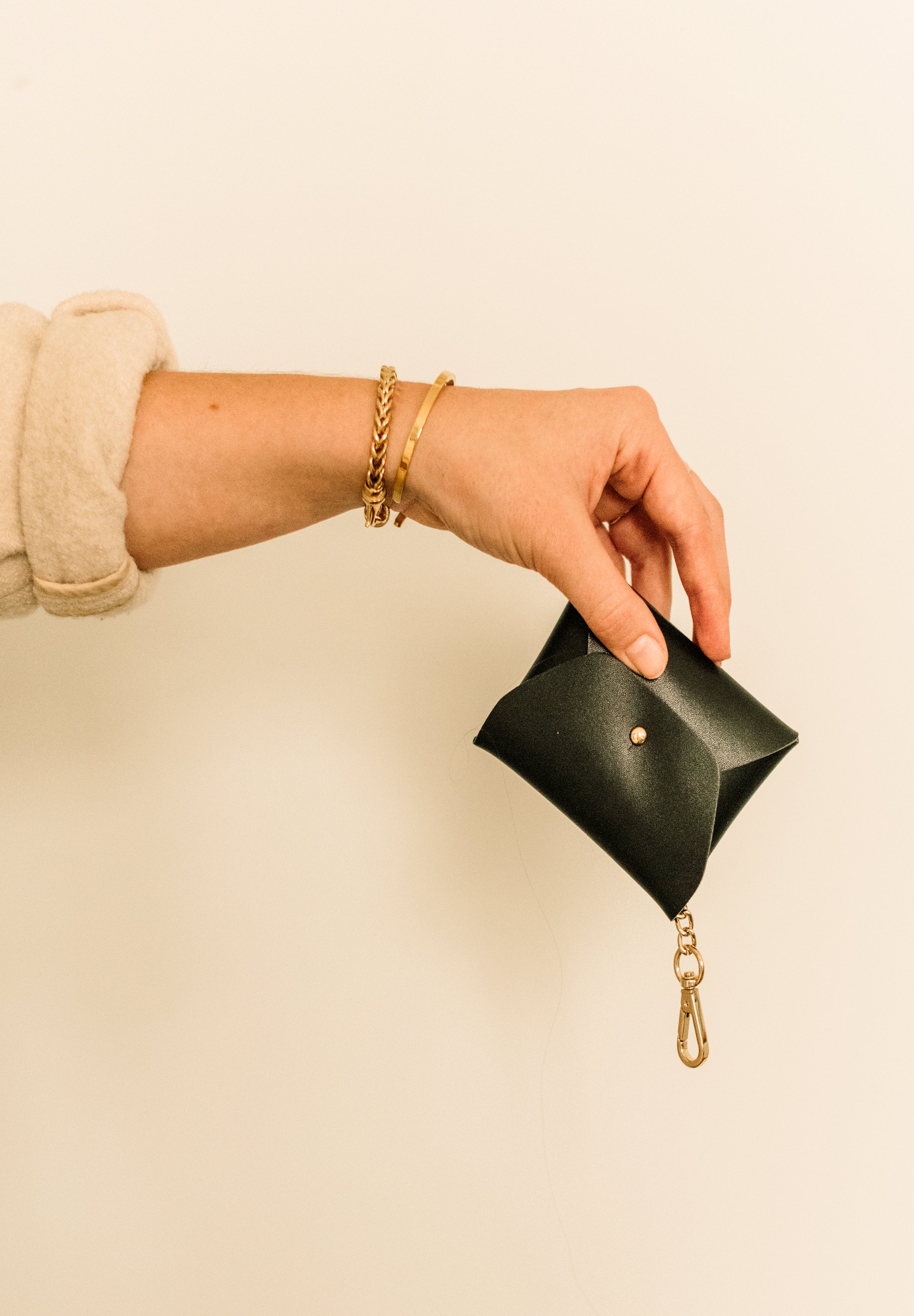 The Mini and Clasp – SAMARA